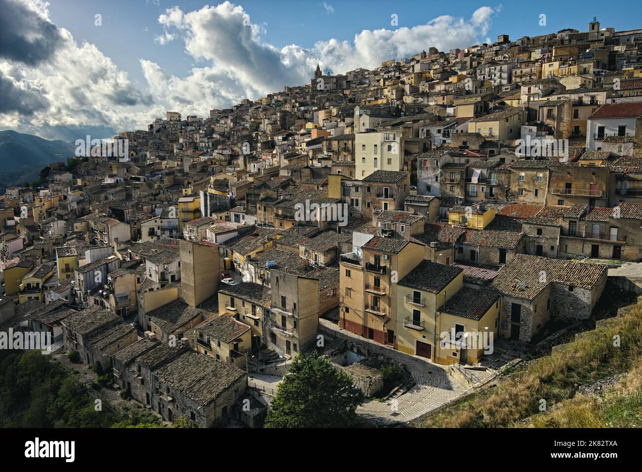 Prizzi sicilia hi-res stock photography and images - Alamy