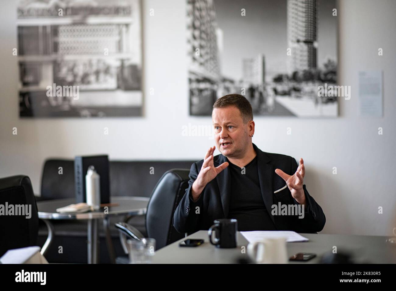 PRODUCTION - 10 June 2022, Berlin: Klaus Lederer (Die Linke), Berlin ...