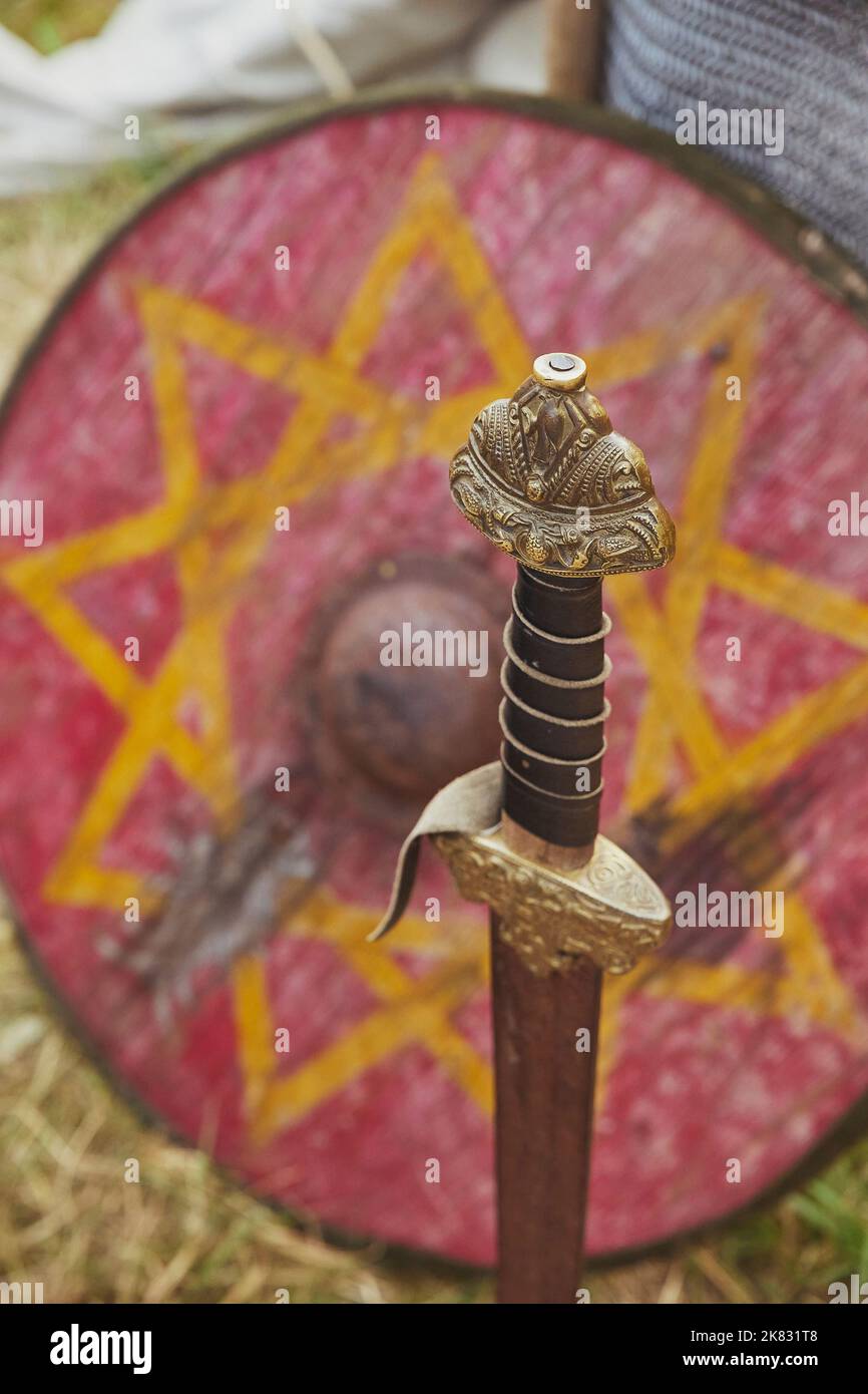 Viking fight shield hi-res stock photography and images - Alamy