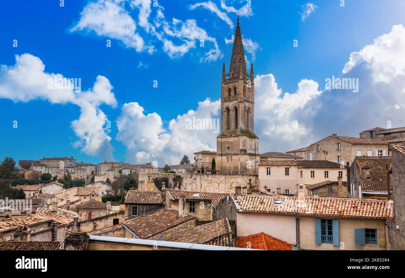 Gironde village of saint emilion hi-res stock photography and images ...