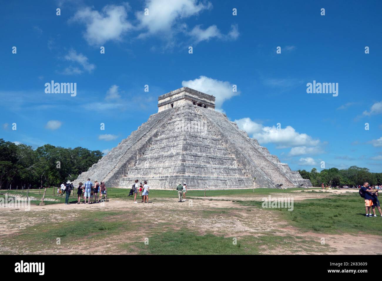 View of the Maya archeological site of Chichen Itza in Yucatan, Mexico ...