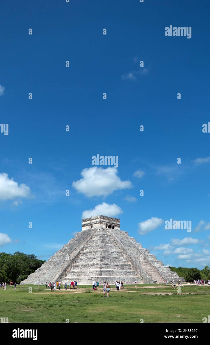 View of the Maya archeological site of Chichen Itza in Yucatan, Mexico ...