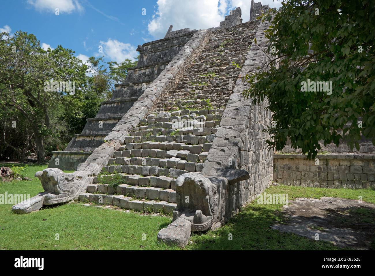 View of the Maya archeological site of Chichen Itza in Yucatan, Mexico ...