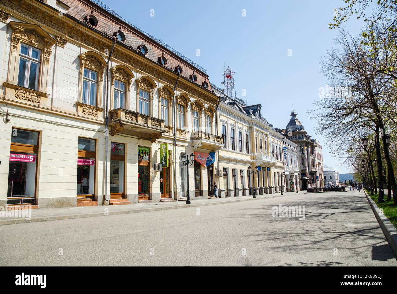 Historical buildings romania hi-res stock photography and images - Alamy