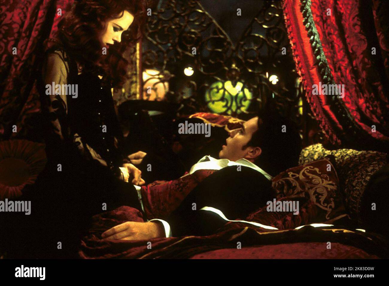 Nicole Kidman & Ewan Mcgregor Film: Moulin Rouge! (USA/AUS 2001 ...