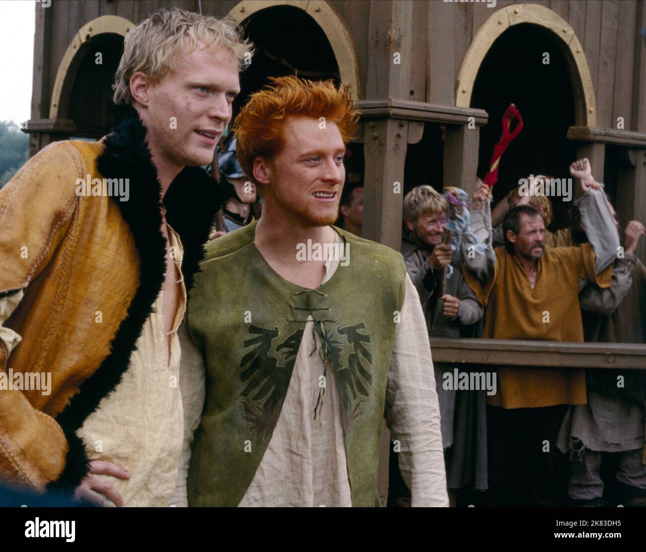 Paul Bettany And Alan Tudyk Film A Knights Tale Usa 2001 Characters Geoffrey Chaucer And Wat