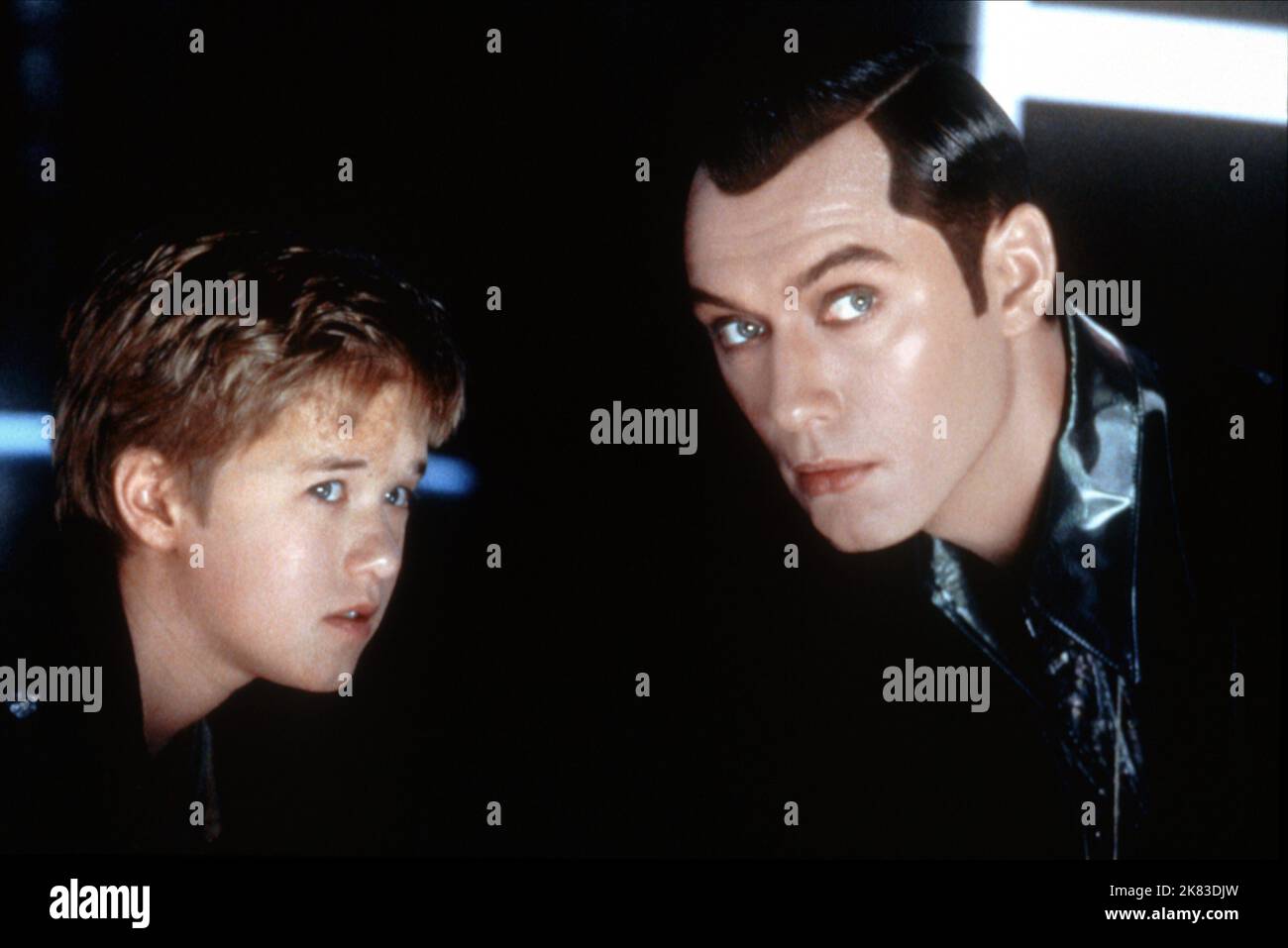 Haley Joel Osment & Jude Law Film: A.I. Artificial Intelligence (USA ...