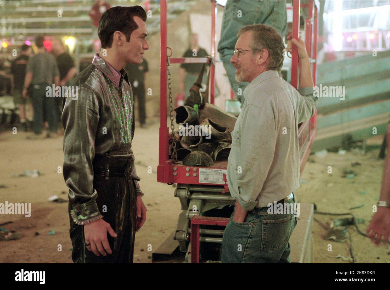 Jude Law & Steven Spielberg Film: A.I. Artificial Intelligence (USA ...