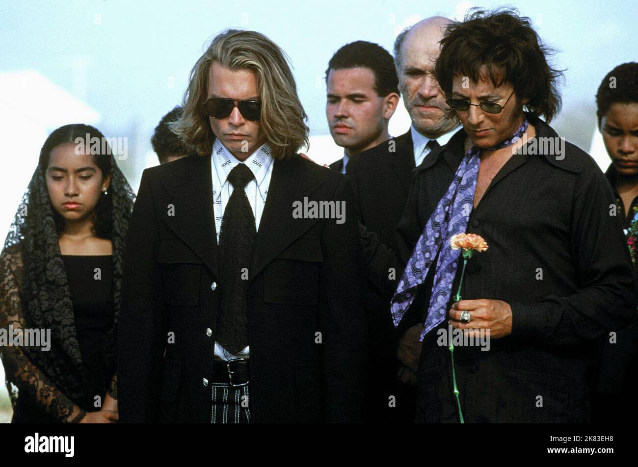 Johnny Depp & Paul Reubens Film: Blow (USA 2001) Characters: George ...