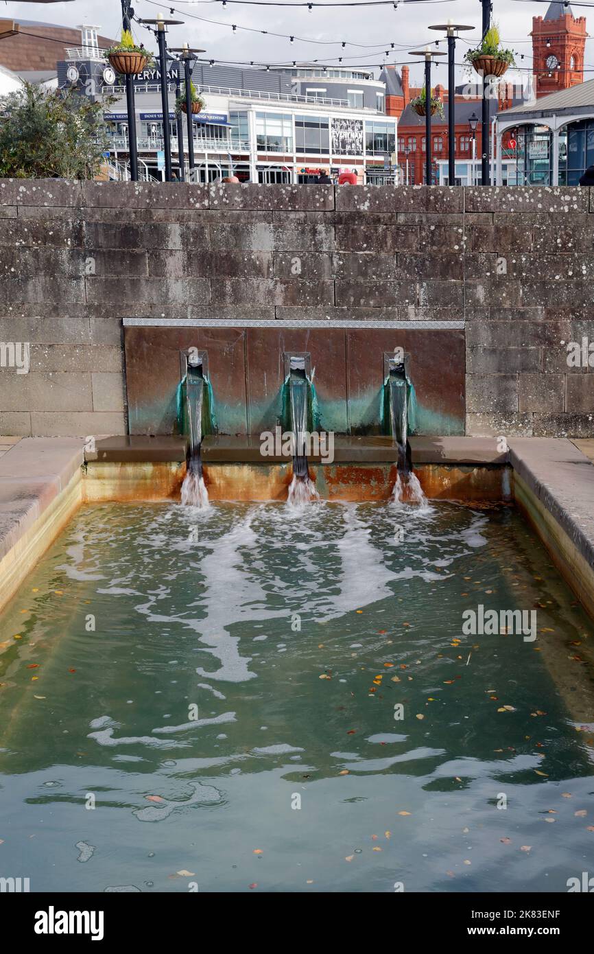 Water feature, Mermaid Quay. Cardiff Bay. October 2022. cym Stock Photo ...