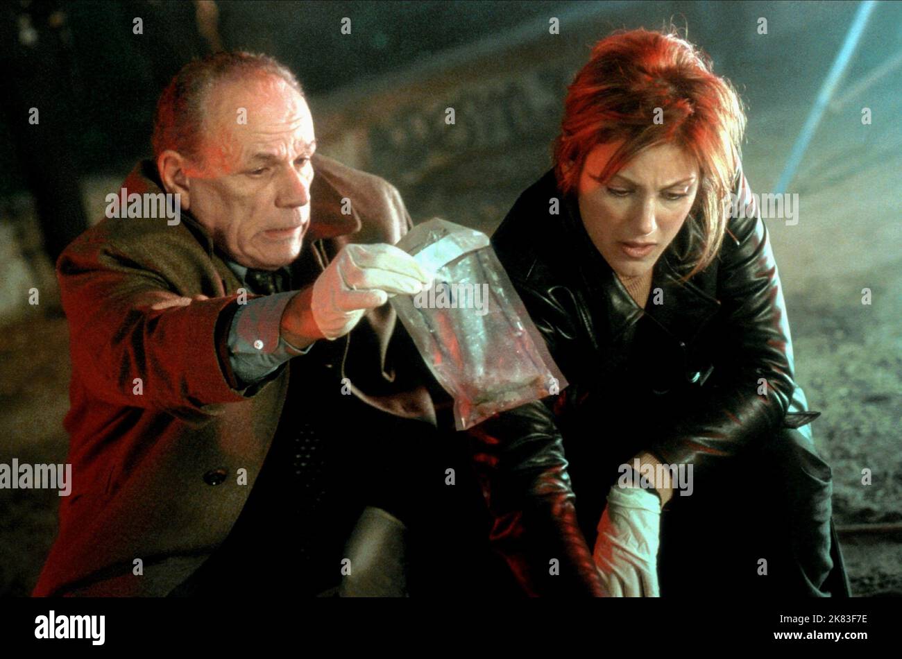 Victor Argo, Jennifer Esposito Film: Don'T Say A Word (USA/AUS/CAN/CH ...