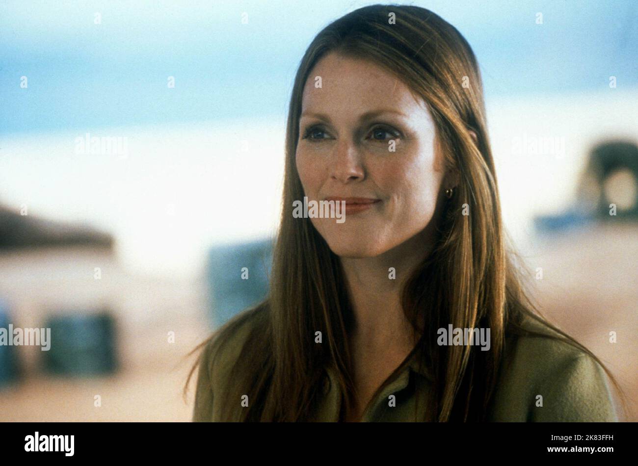 Julianne Moore Film: Evolution (USA 2001) Characters: Allison Director ...