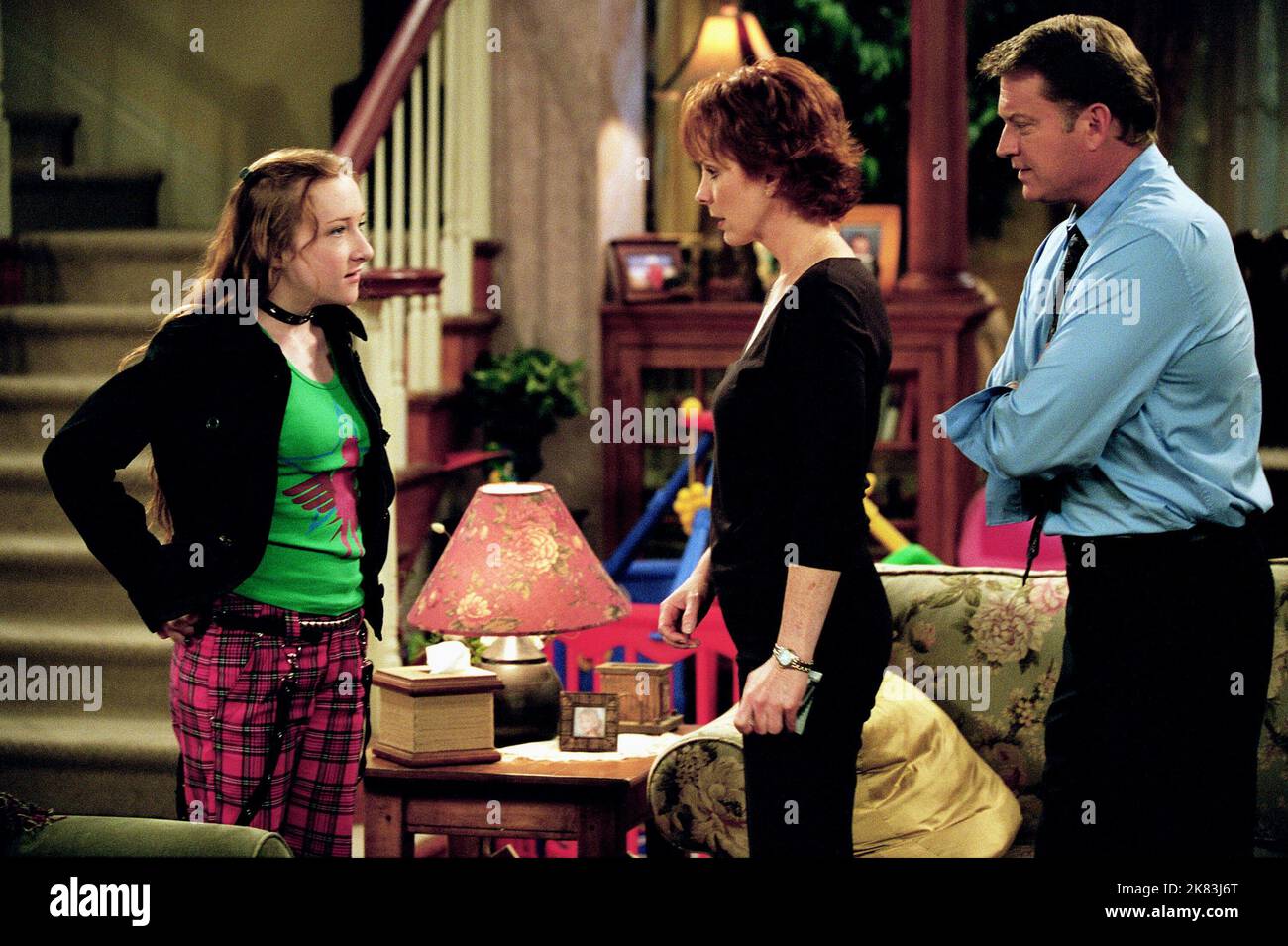 Scarlett Pomers, Reba Mcentire & Christopher Rich Television: Reba ...