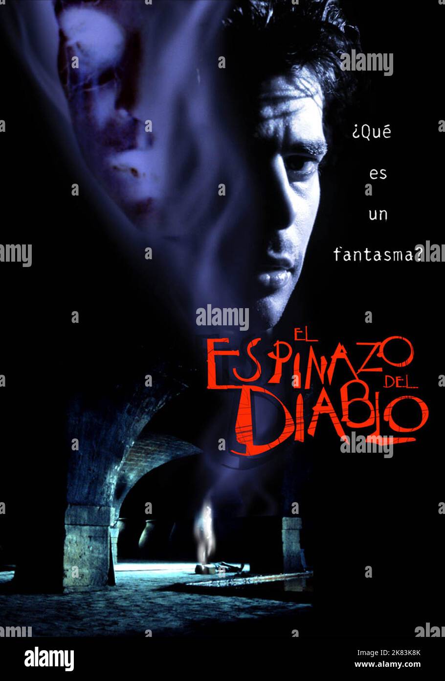 Devils backbone 2001 poster hi-res stock photography and images - Alamy