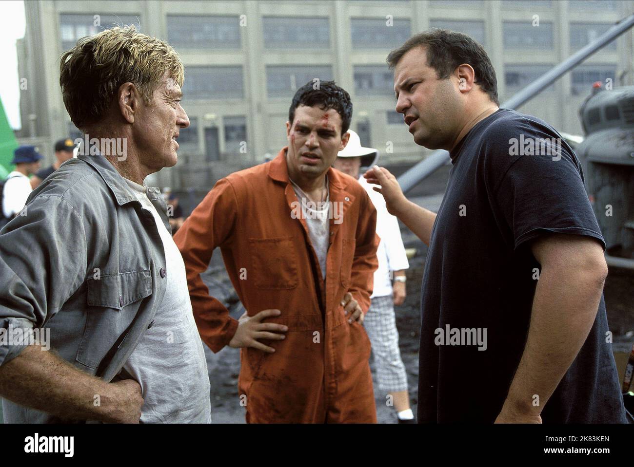 Robert Redford, Mark Ruffalo & Rod Lurie Film: The Last Castle (2001 ...