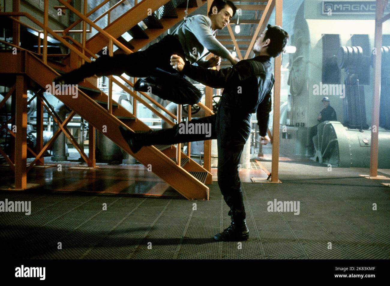 Jet Li Film: The One (USA 2001) Characters: Gabe Law Director: James ...