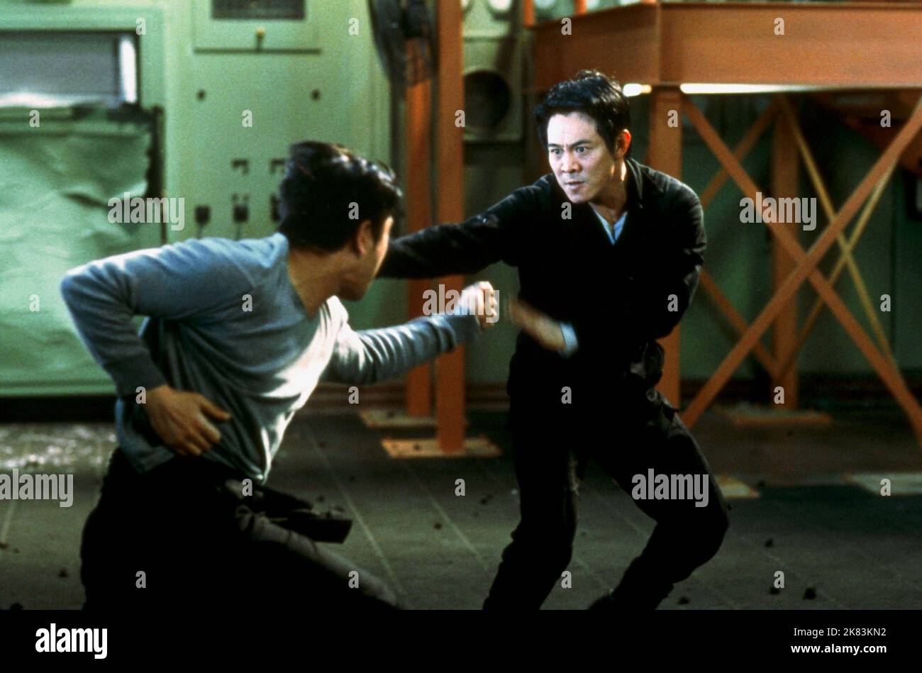 Jet Li Film: The One (USA 2001) Characters: Gabe Law Director: James ...