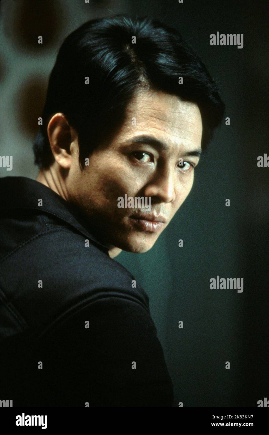 Jet Li Film: The One (USA 2001) Characters: Gabe Law Director: James ...
