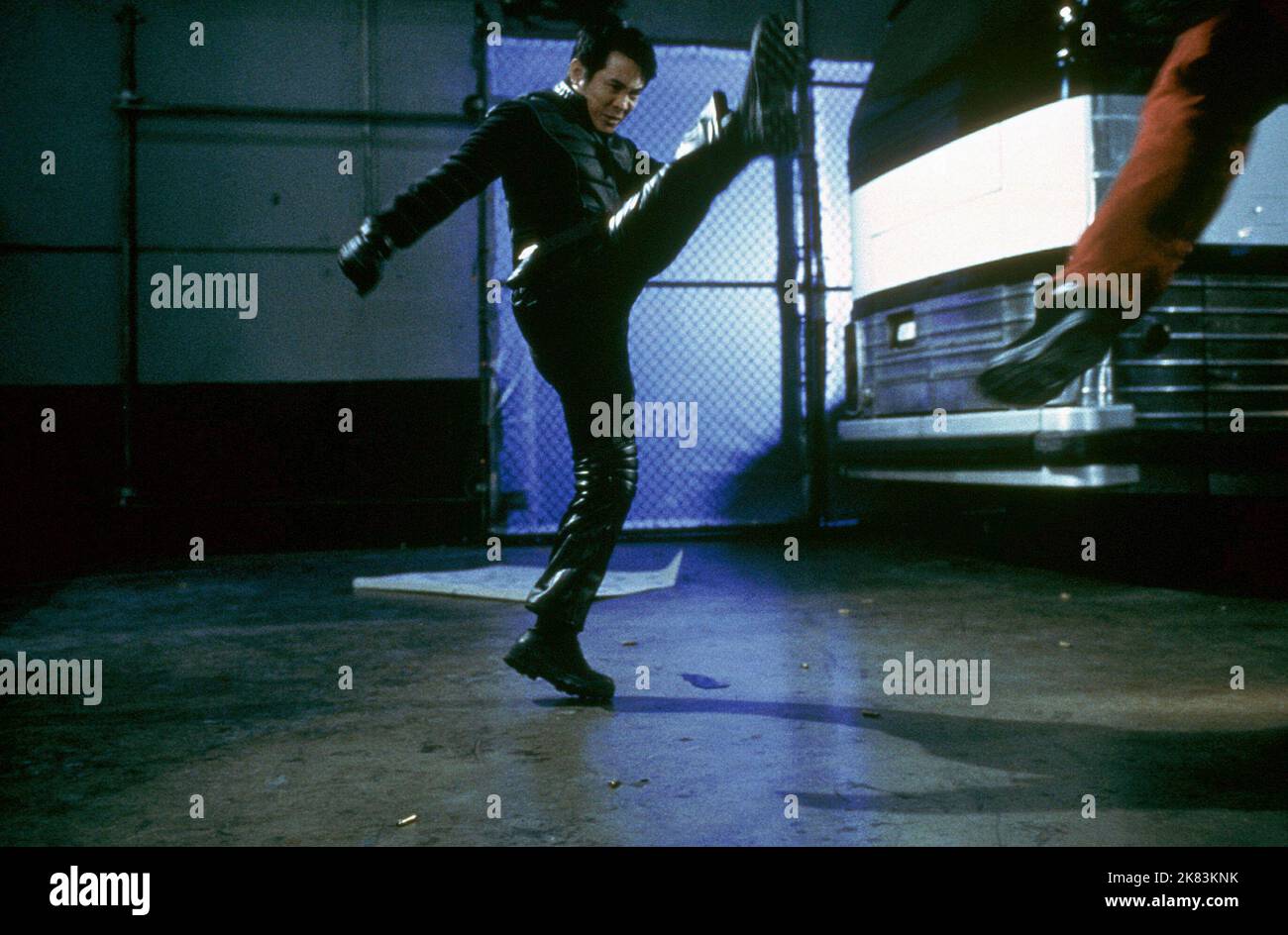 Jet Li Film: The One (USA 2001) Characters: Gabe Law Director: James ...