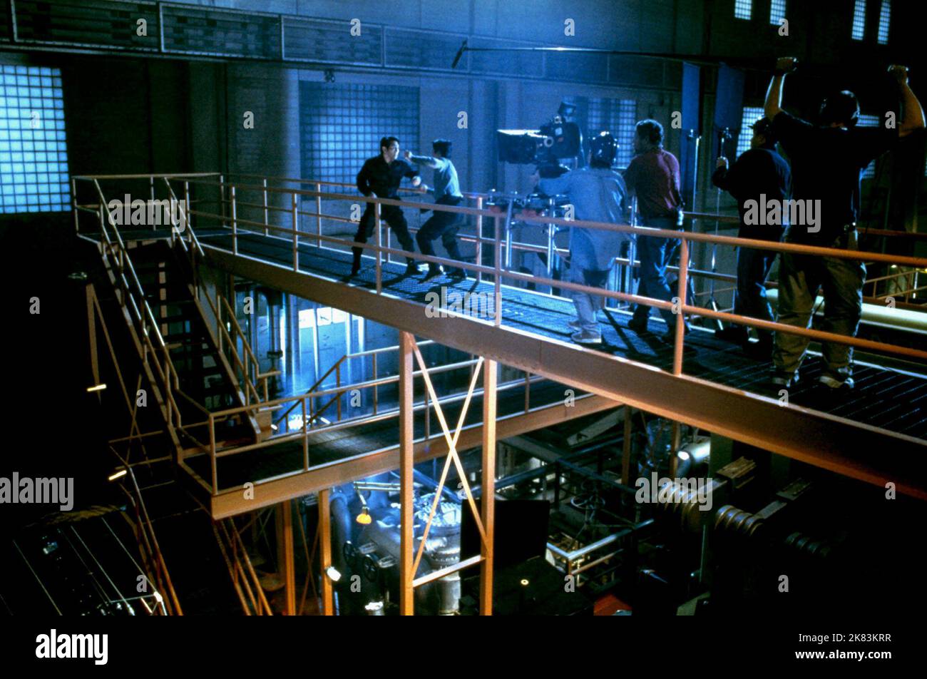 Jet Li Film: The One (USA 2001) Characters: Gabe Law Director: James ...