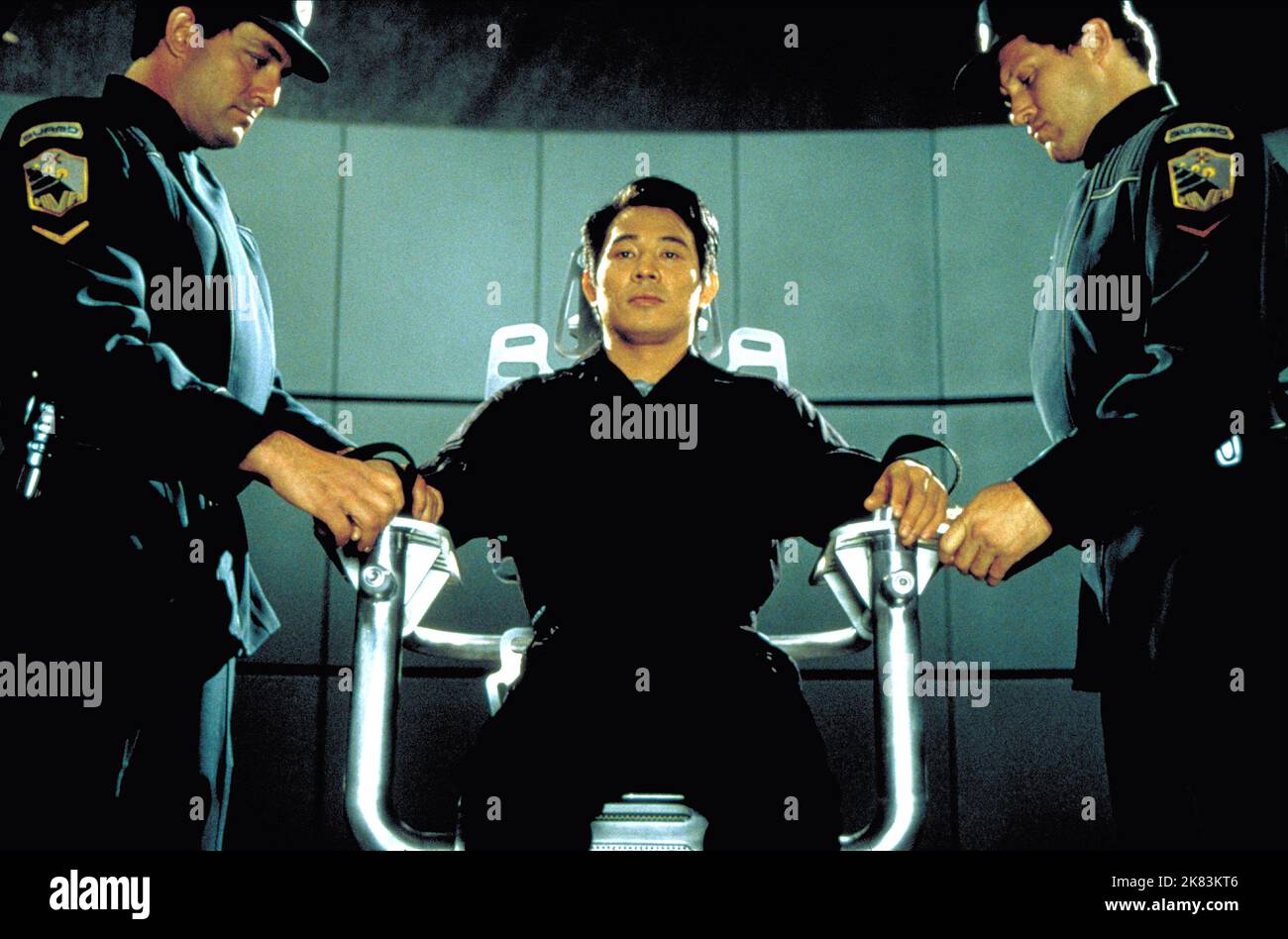 Jet Li Film: The One (USA 2001) Characters: Gabe Law Director: James ...