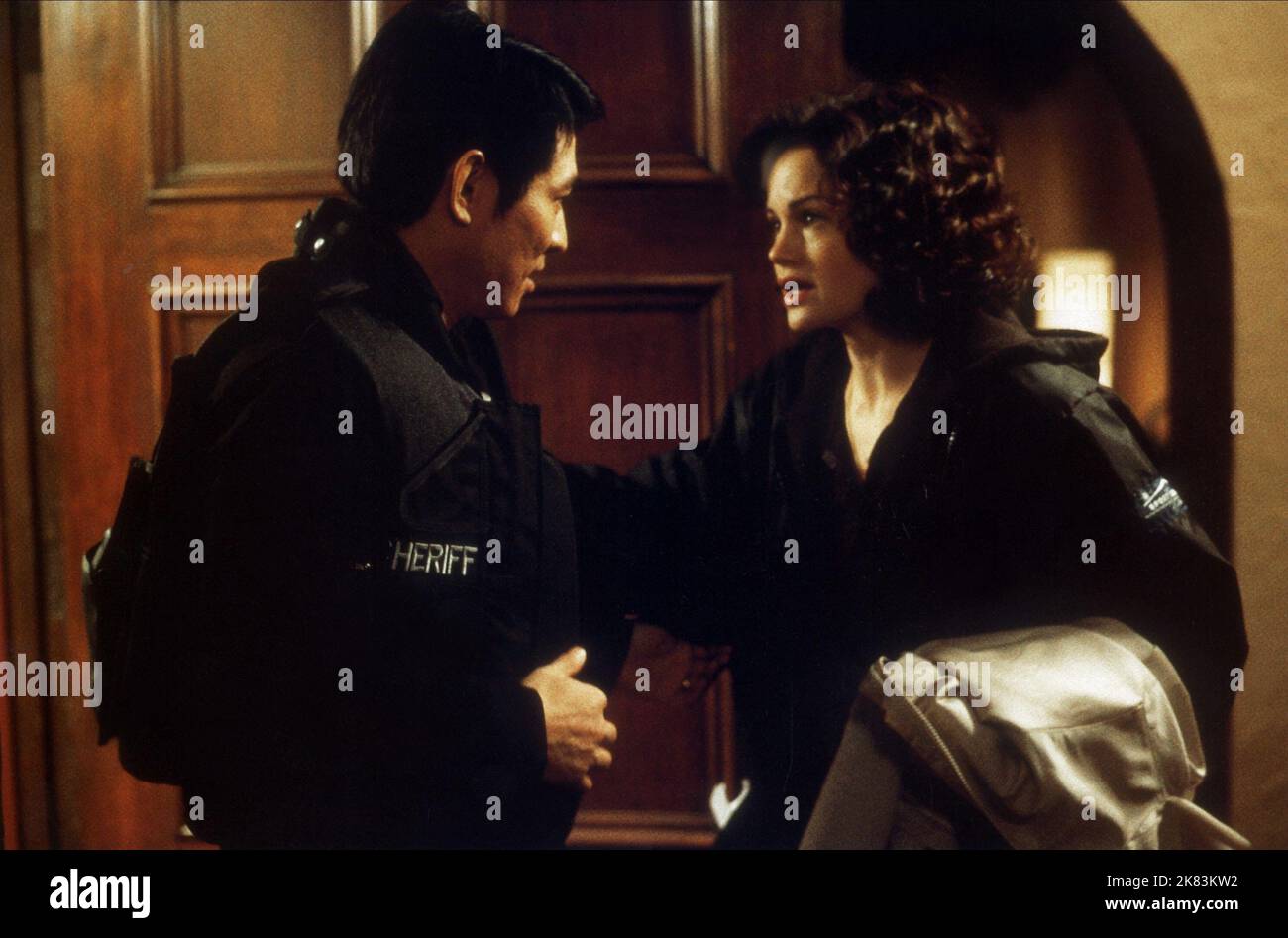 Jet Li & Carla Gugino Film: The One (USA 2001) Characters: Gabe Law, T ...