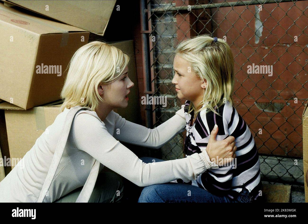 Elisha Cuthbert & Skye Mccole Bartusiak Television: 24 : Season 1 (TV ...