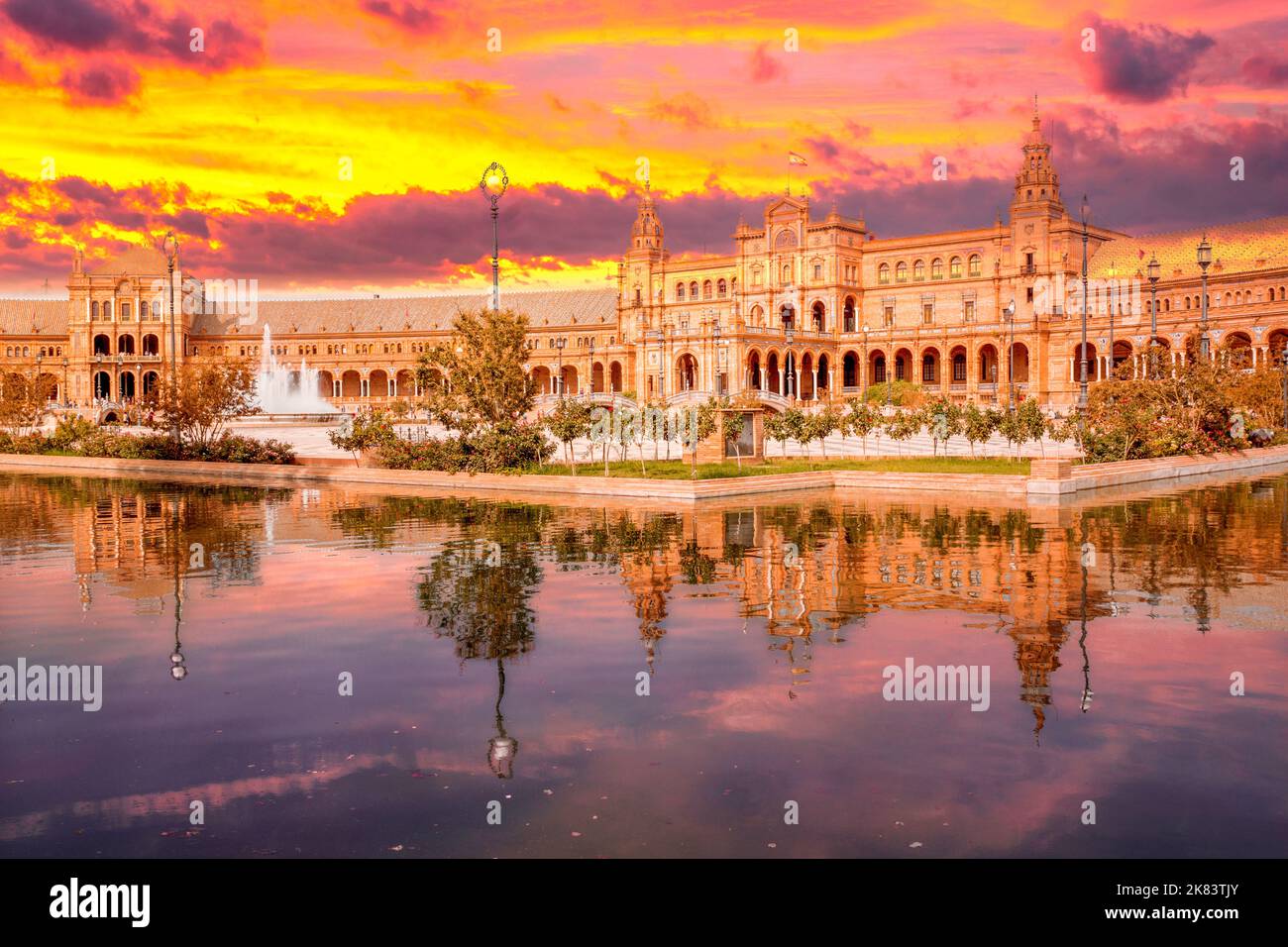 Famous monument in sevilla hi-res stock photography and images - Alamy