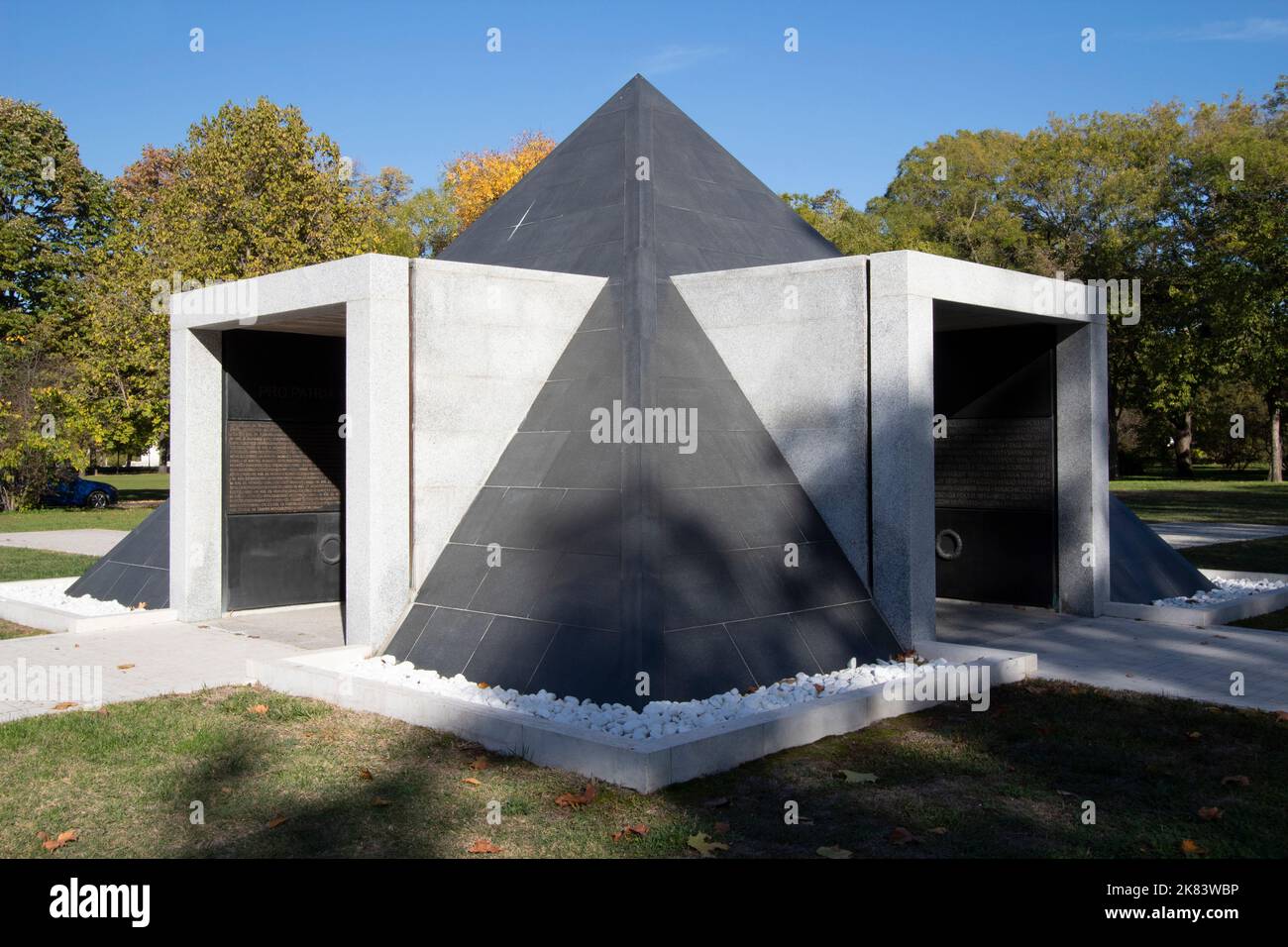 Pyramid shaped monument in Kerepesi Cemetery Budapest Hungary Stock ...