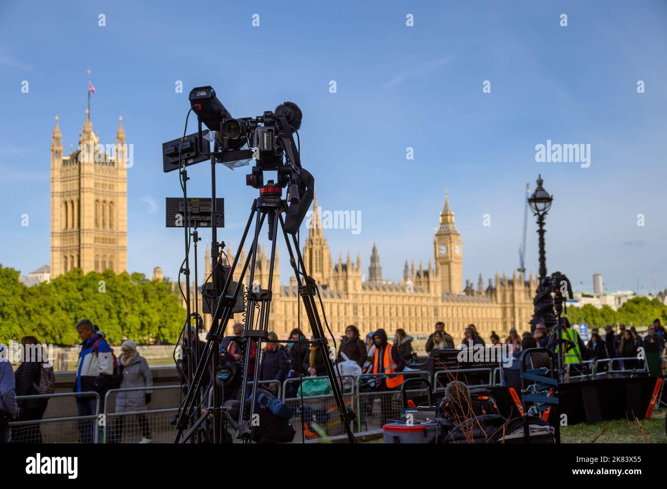 London - September 18, 2022: TV news crew cameras set up opposite The ...