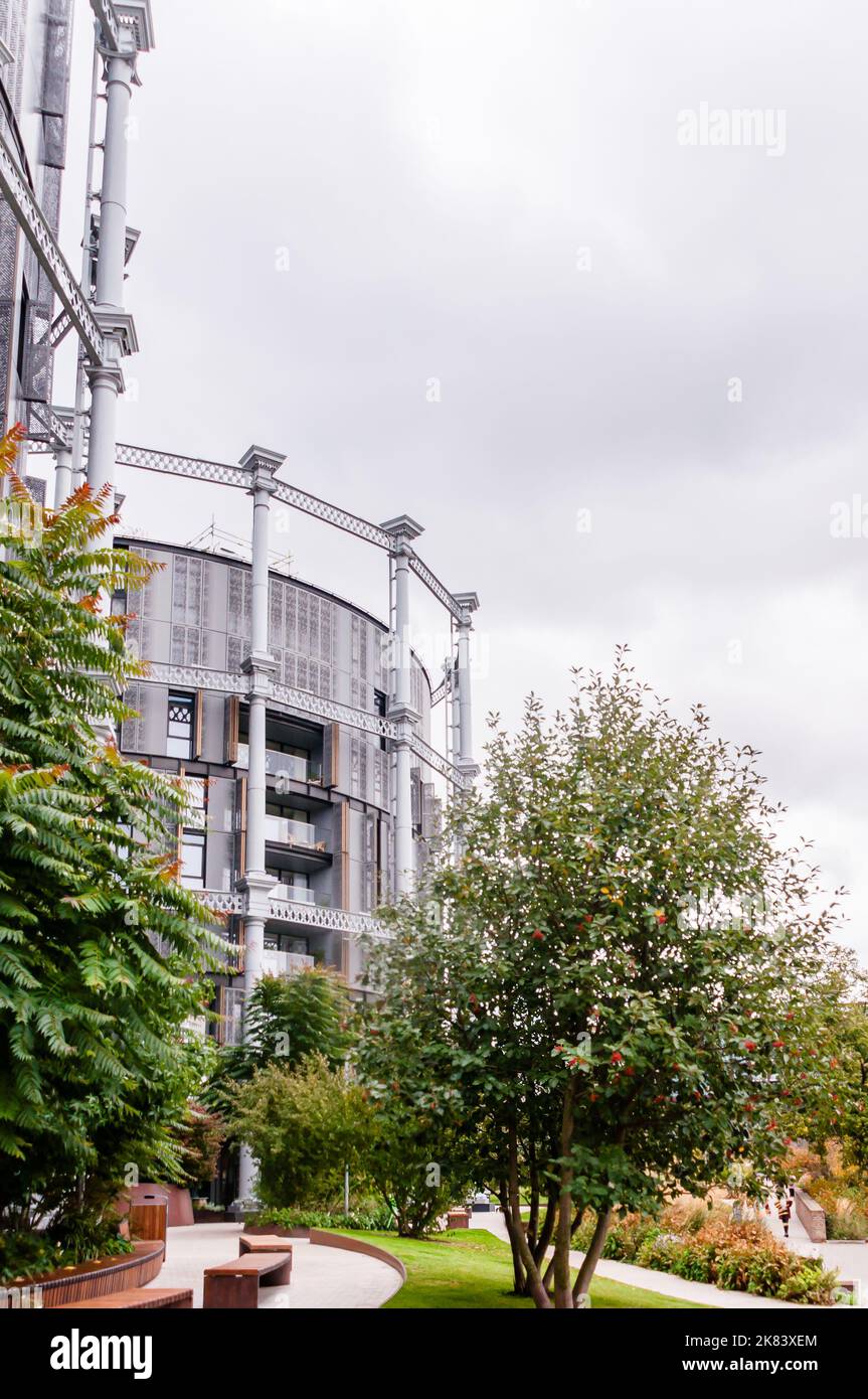 Gasholder Park cozy, waterside retreat featuring a refurbished gas ...