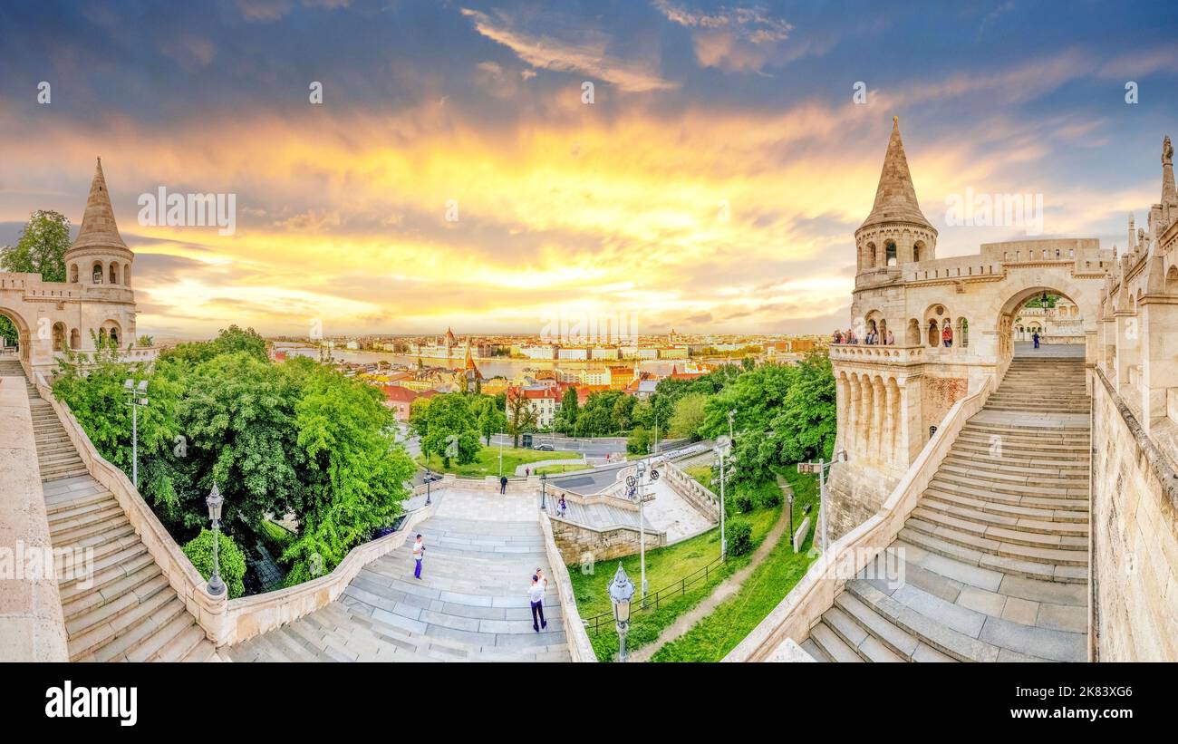 Budapest danube hero square hi-res stock photography and images - Alamy