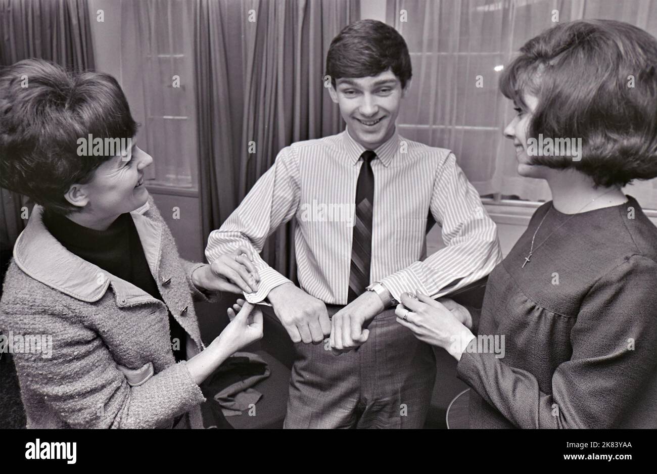 GENE PITNEY (1940-2006) American singer with fans in February 1965 ...
