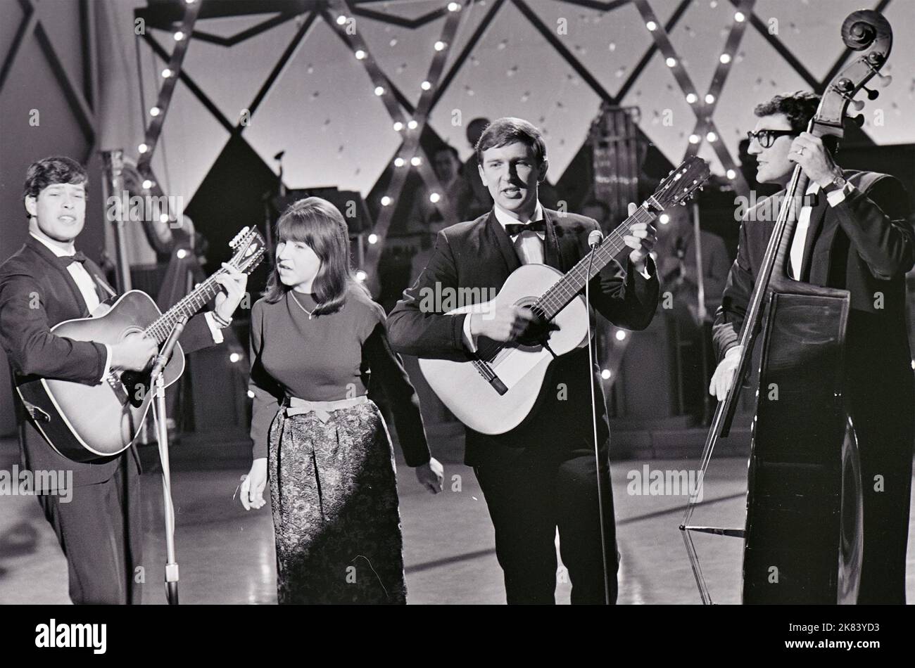 THE SEEKERS Australian pop group in February 1965. From left: Keith ...