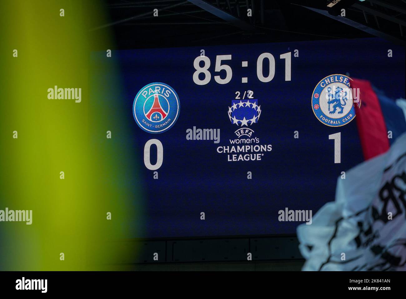 Chelsea women v paris saint germain hi-res stock photography and images ...