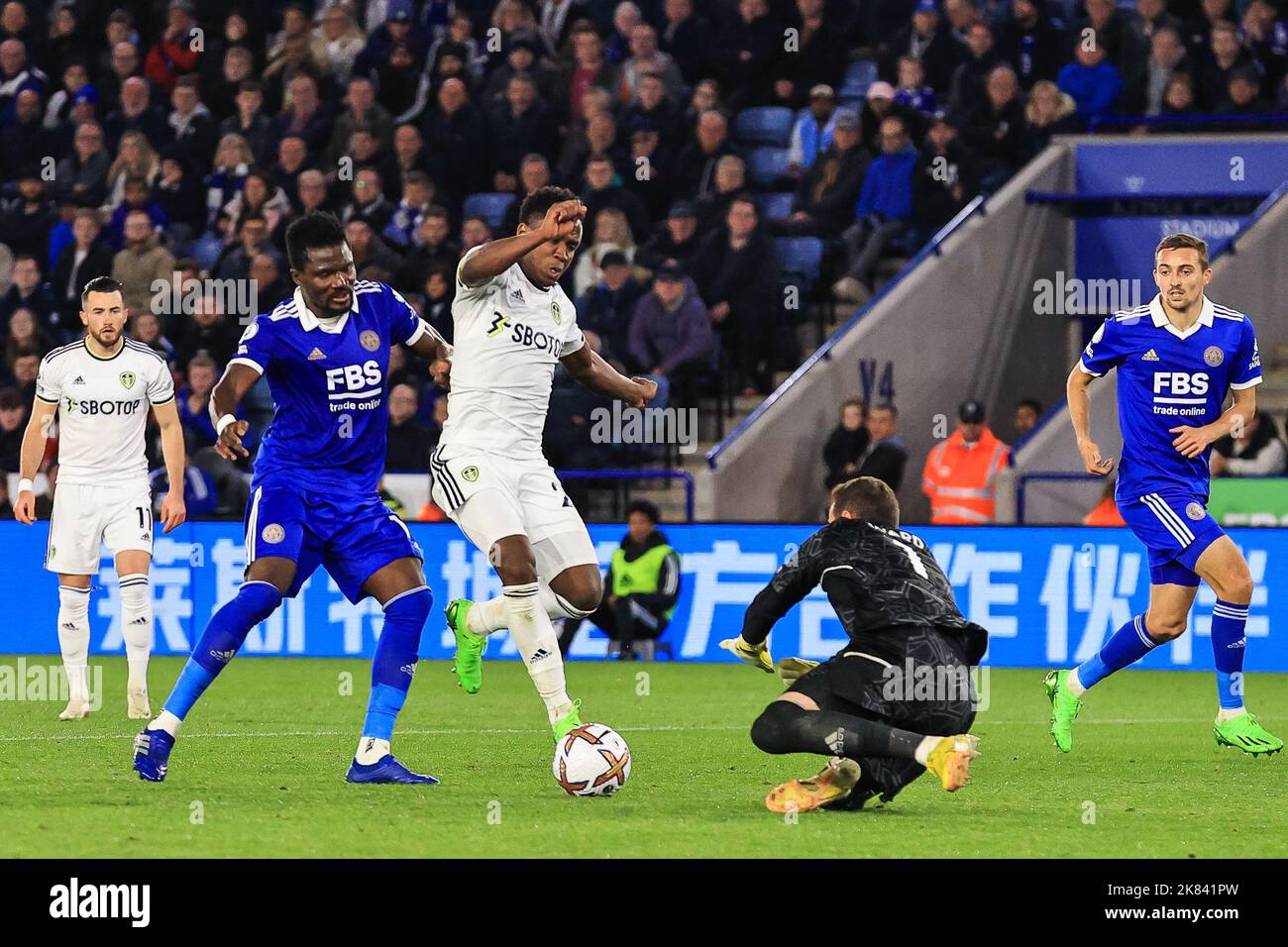 Danny ward save hi-res stock photography and images - Alamy