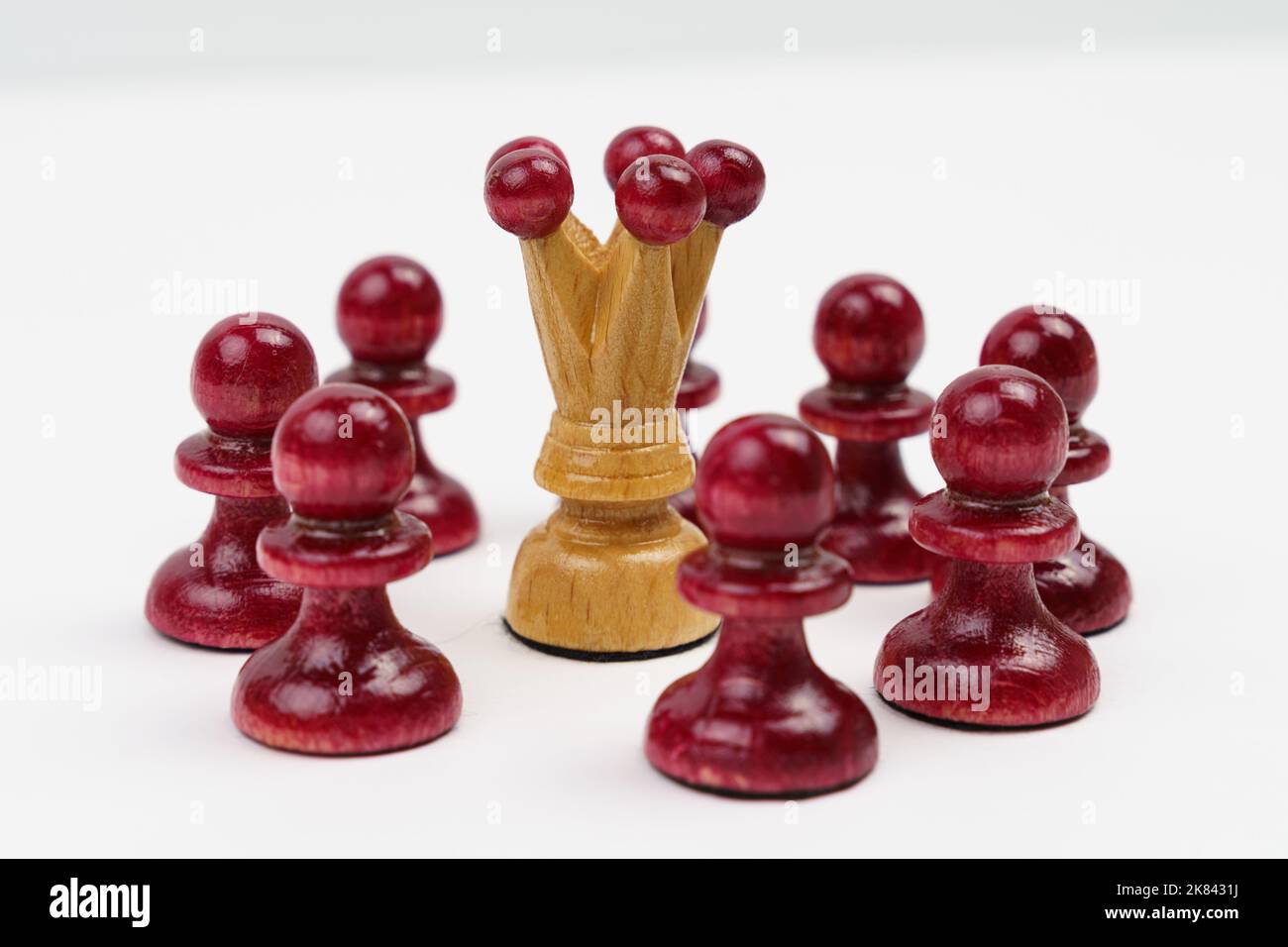 Surrounded king chess hi-res stock photography and images - Alamy
