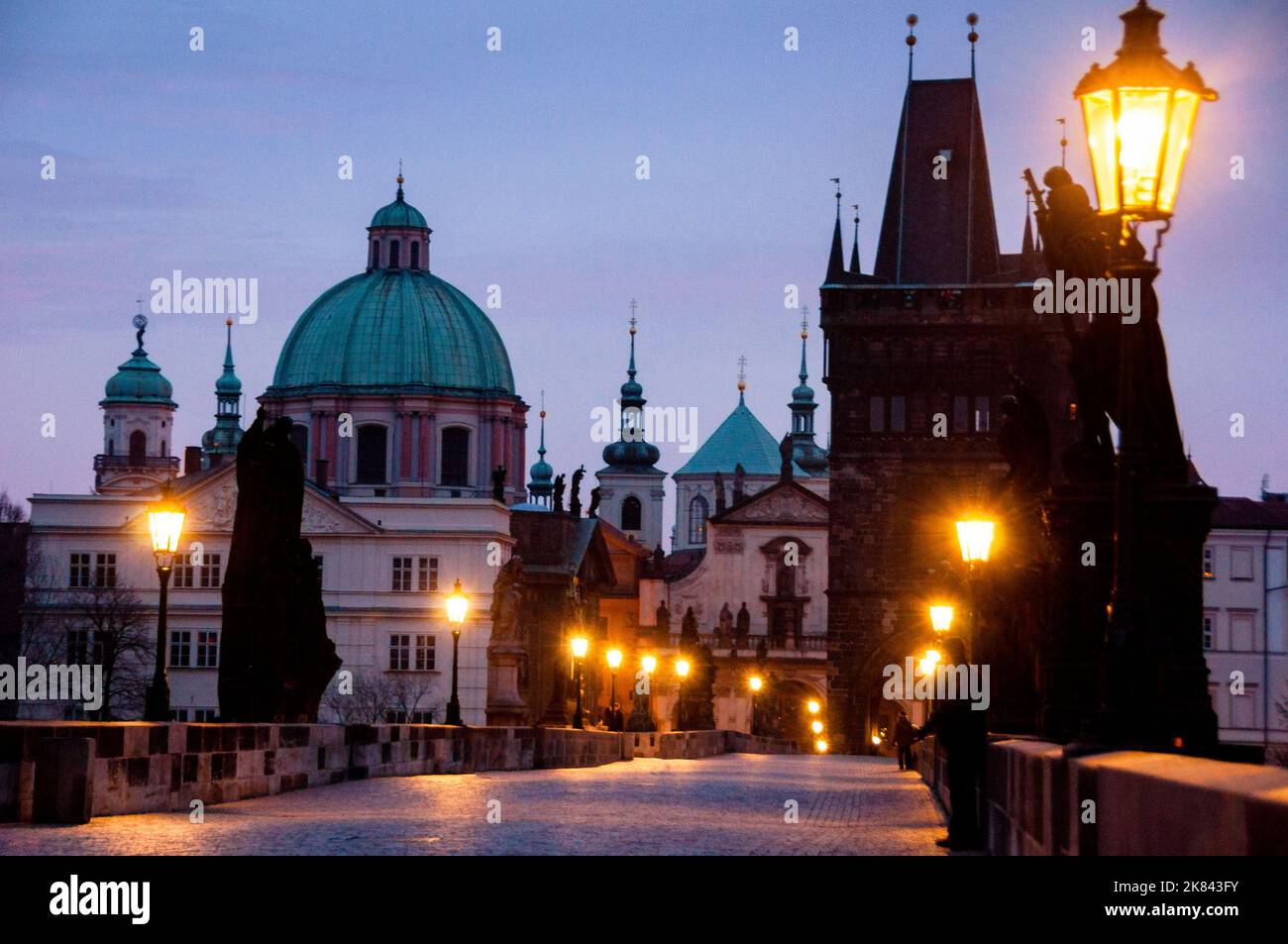 Medieval pointed arch bridge hi-res stock photography and images - Alamy