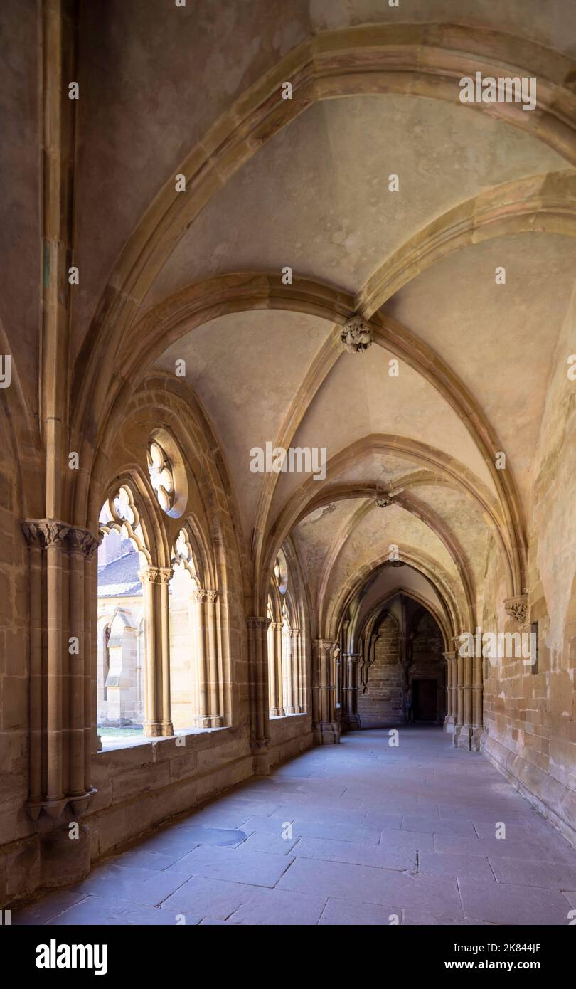 Monastery gothic architecture hi-res stock photography and images - Alamy
