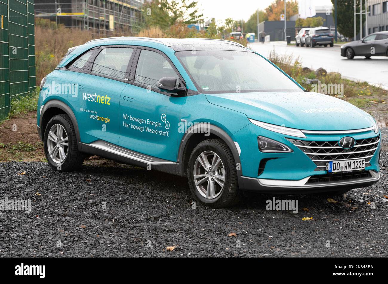 A car powered by hydrogen, Hyundai, general, feature, marginal motif ...