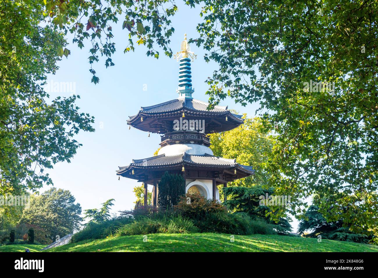 The London Peace Pagoda in Battersea Park, Battersea, London Borough of ...