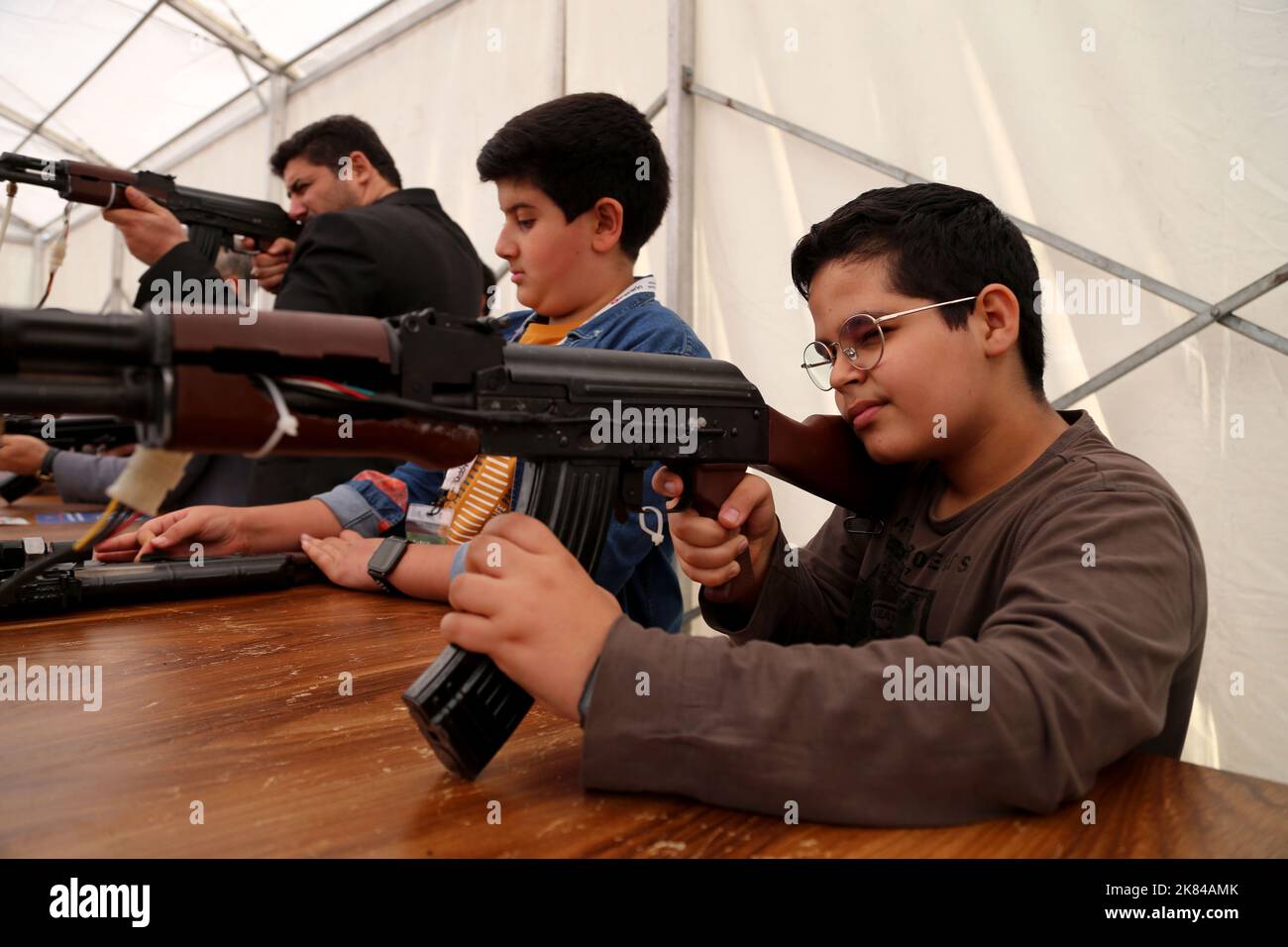 October 20, 2022, Tehran, Tehran, Iran: Iranian visitors practice ...