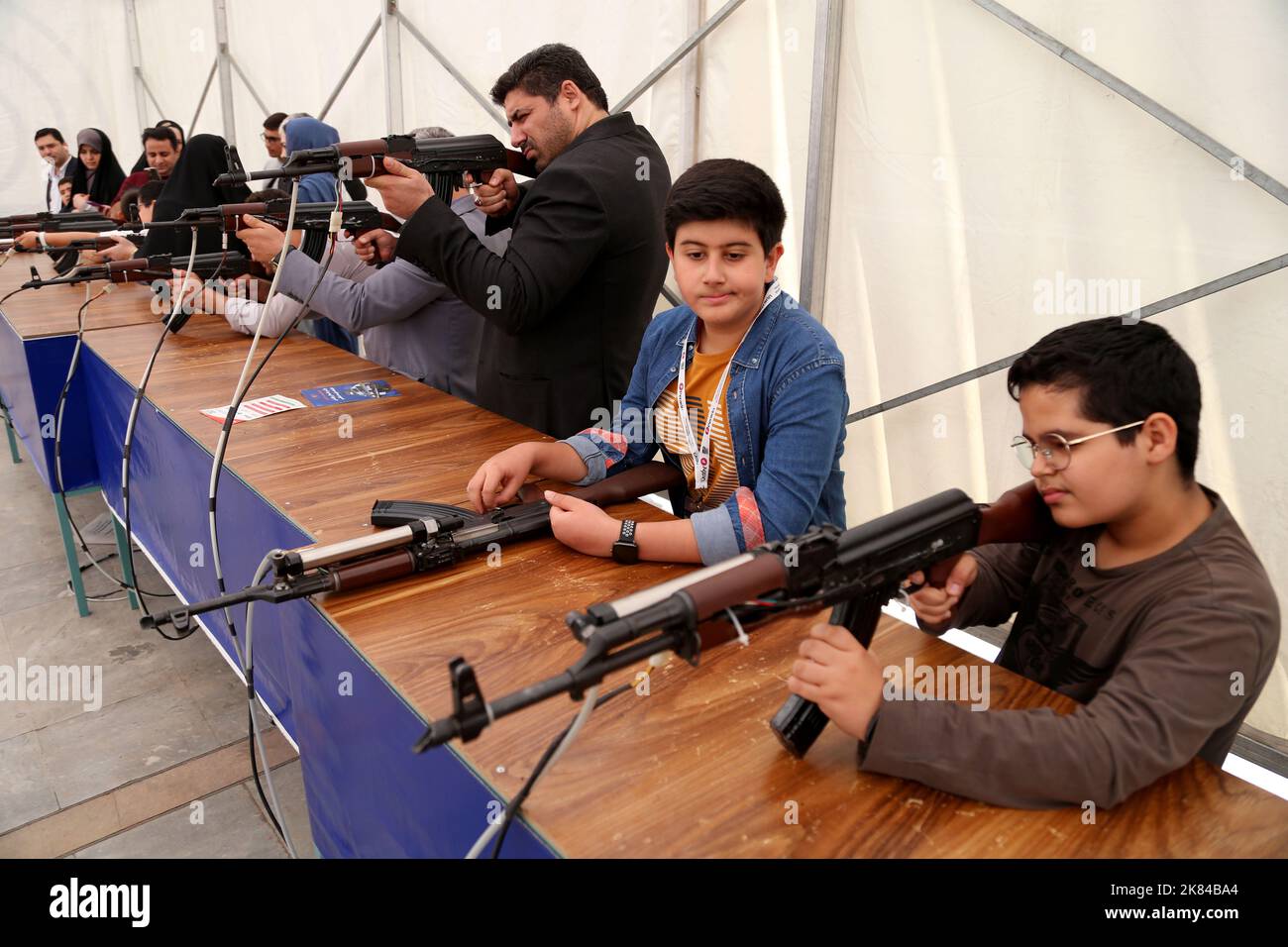 October 20, 2022, Tehran, Tehran, Iran: Iranian visitors practice ...