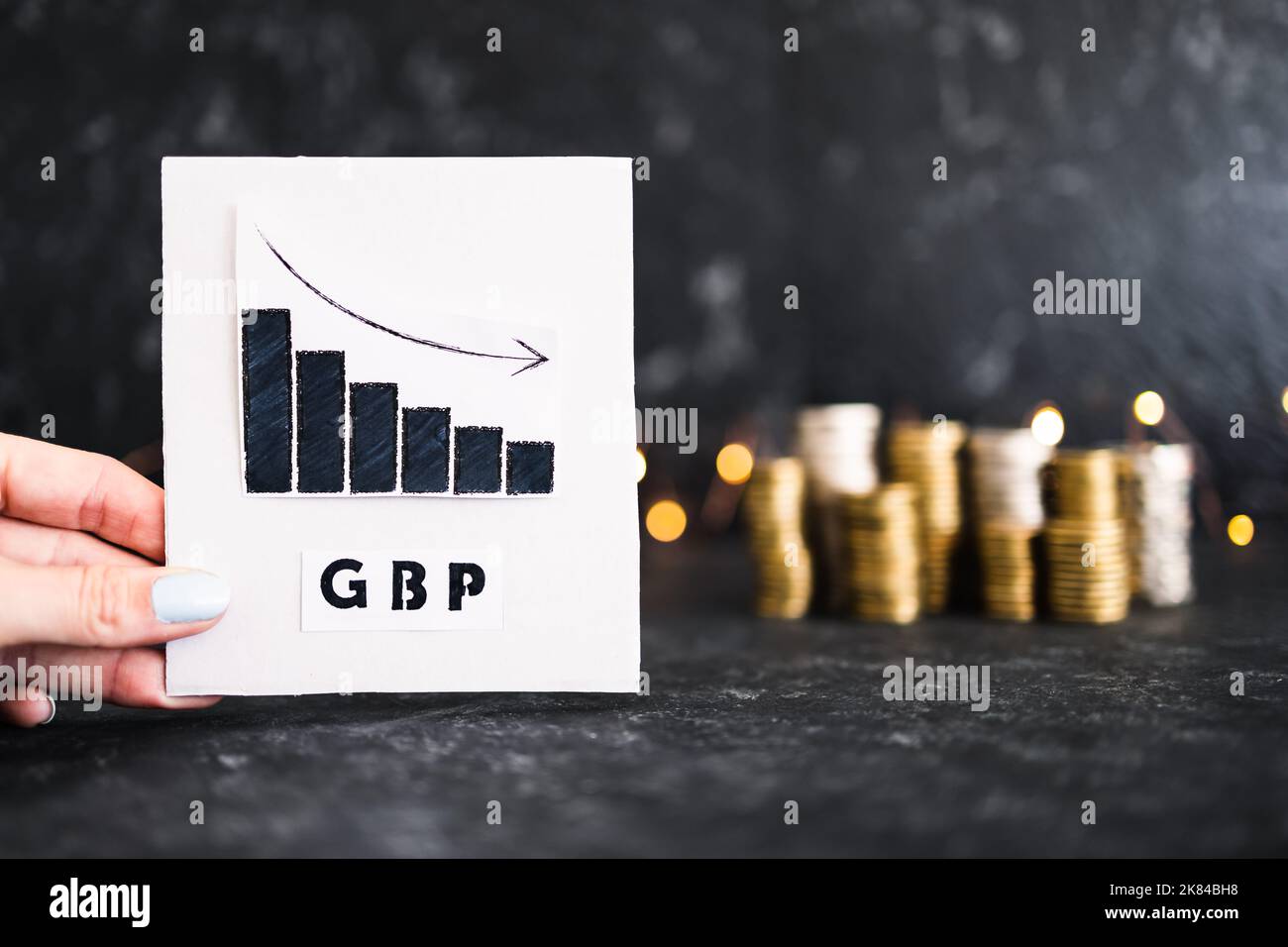 currency exchange rate conceptual image, graph showing negative growth ...