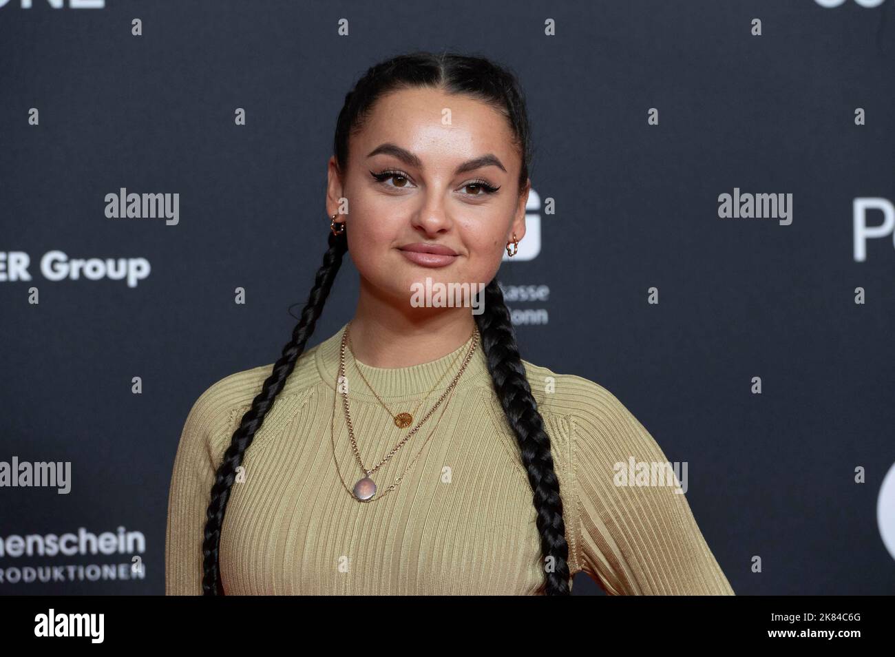 Cologne, Germany. 20th Oct, 2022. Taisiya SCHUMACHER, actress, red ... Cologne, Germany. 20th Oct, 2022. Taisiya SCHUMACHER, actress, red ...