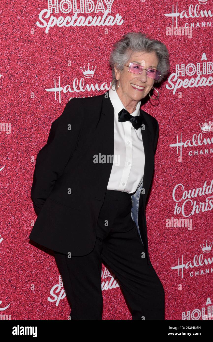 Ellen Travolta attends Hallmark's Countdown to Christmas red carpet at ...