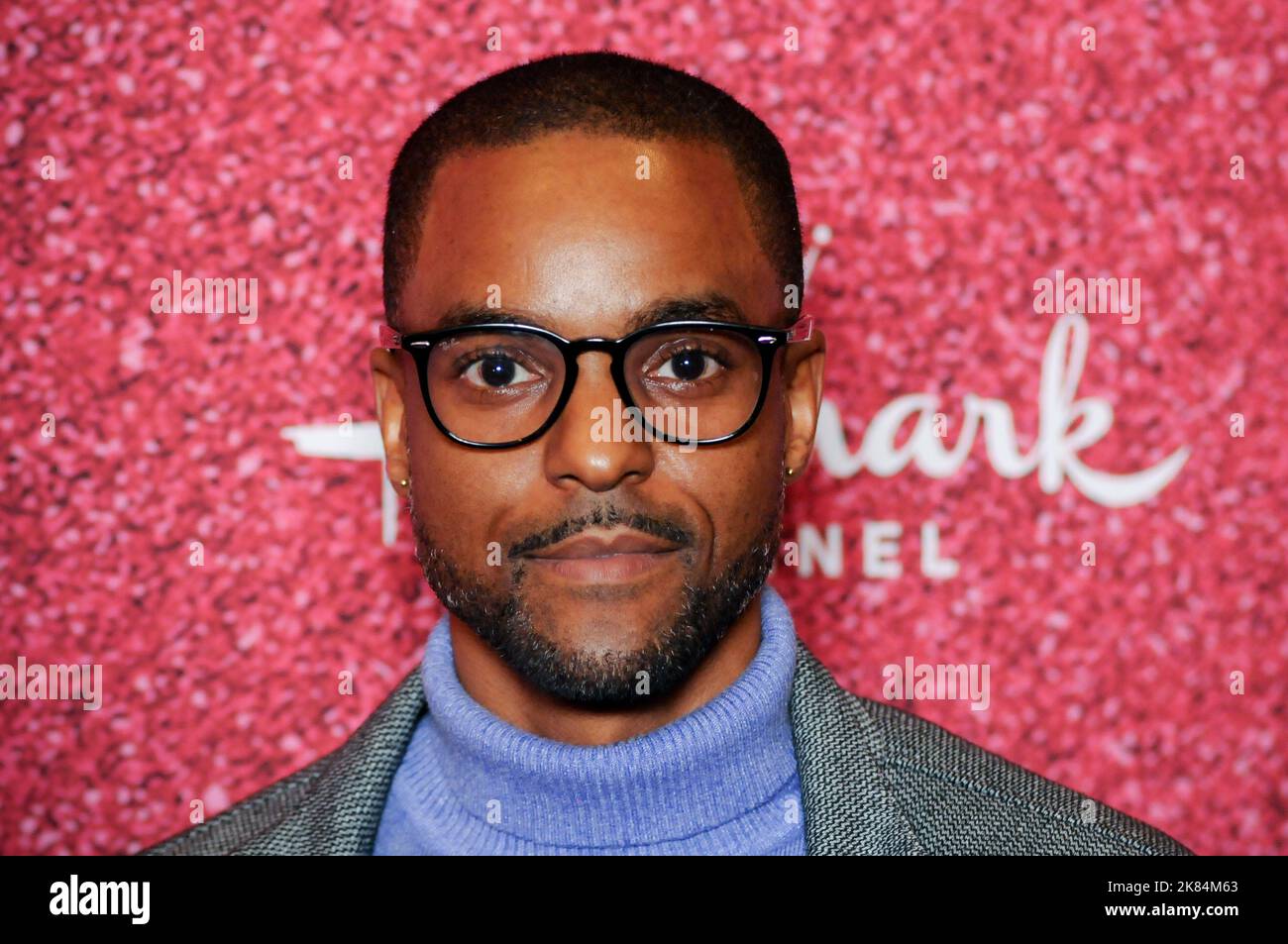 Ronnie Rowe Jr. attends Hallmark's Countdown to Christmas red carpet at ...