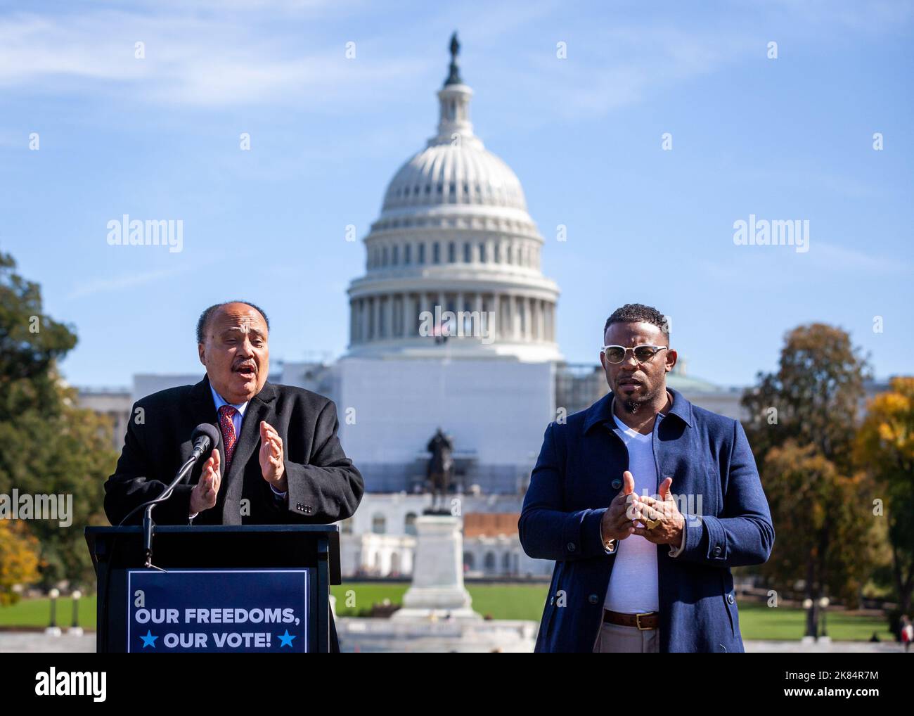 Public citizen democracy hi-res stock photography and images - Alamy