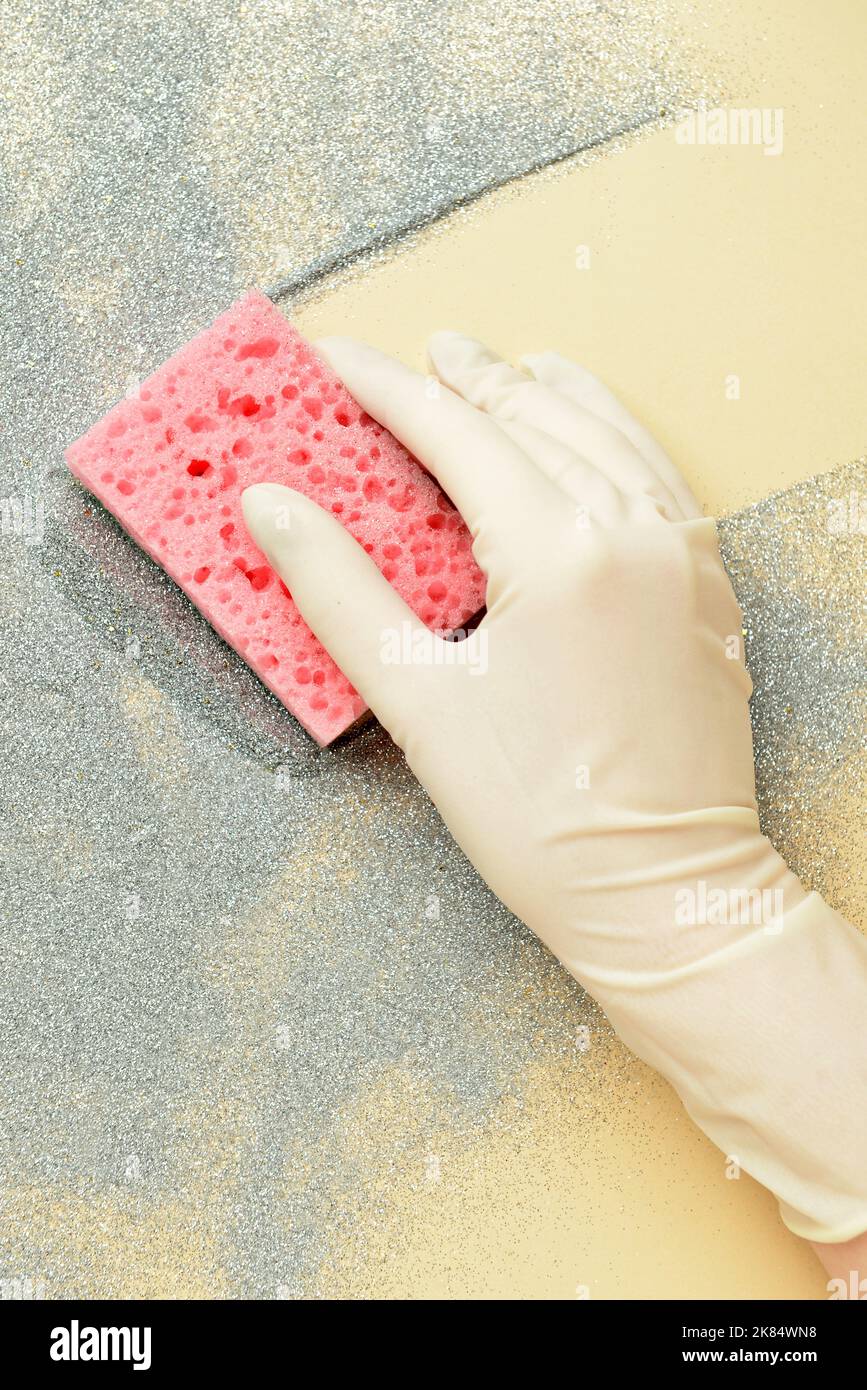 Hospital sponge hi-res stock photography and images - Alamy