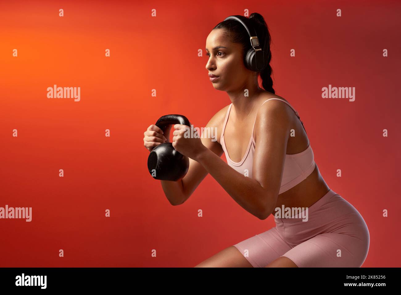 Squat red hi-res stock photography and images - Alamy